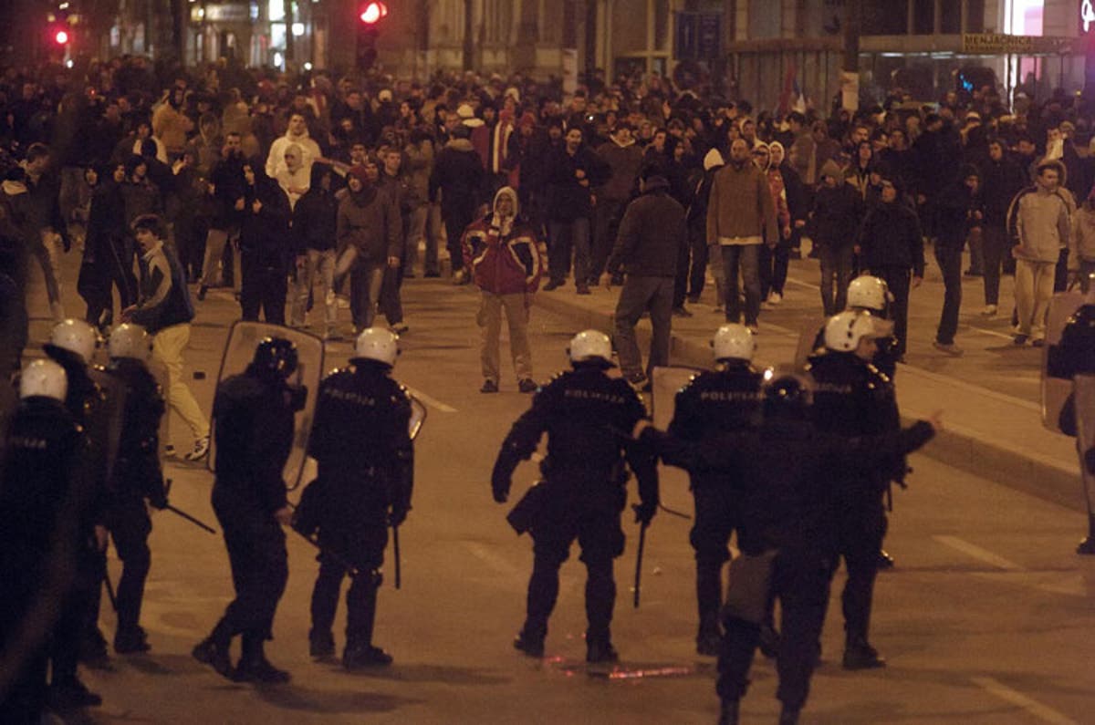 Angry Serbs attack riot police and vow to reclaim 'false state' | The ...