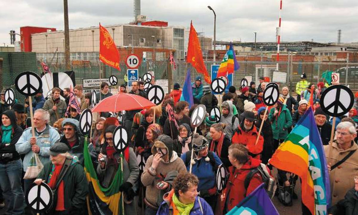 Aldermaston protest recalls the birth of CND | The Independent | The ...