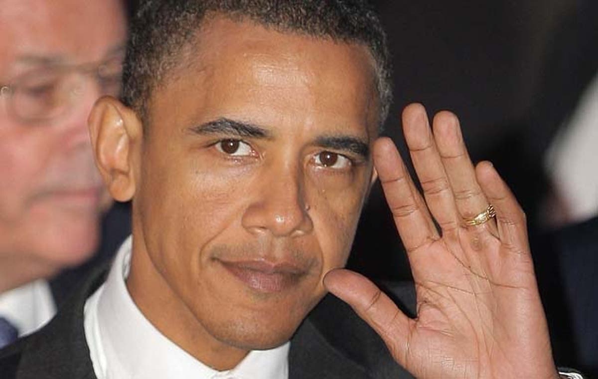 Enter Obama, pursued by politicians desperate to bask in his reflected ...