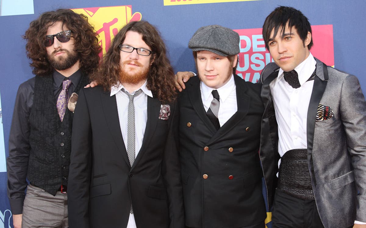 Fall Out Boy apologise to fans for their music being massively ...