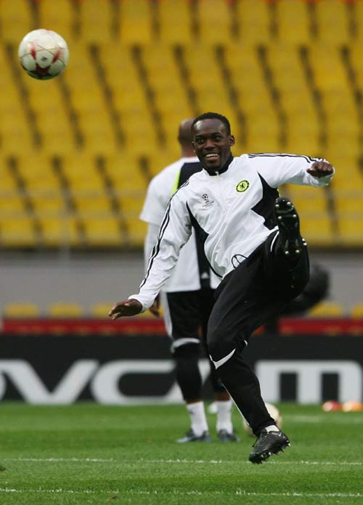 Michael Essien suffers cruciate injury | The Independent | The Independent