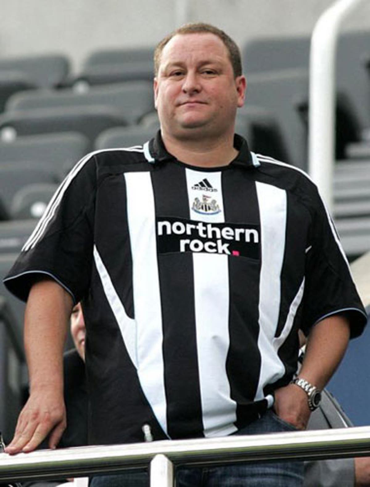 Ashley bows to fan pressure and puts Newcastle up for sale | The ...