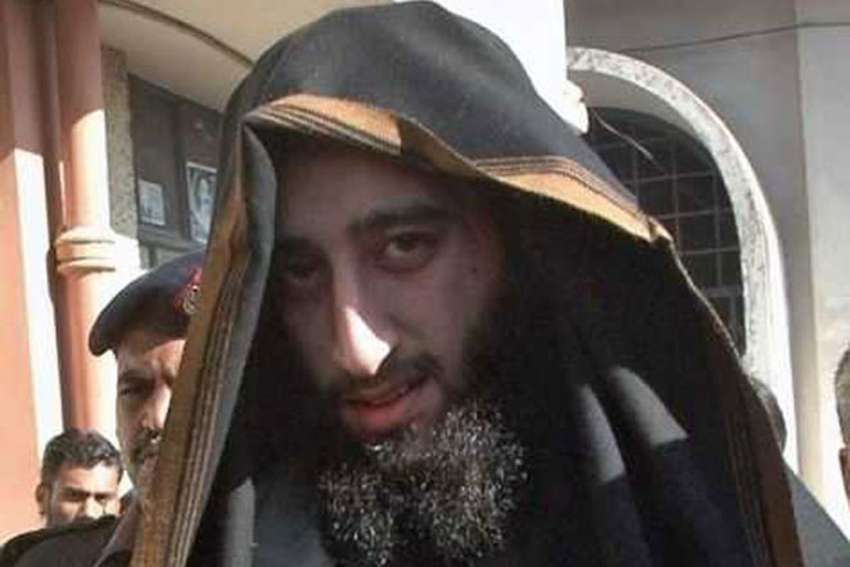 Terror plots and conspiracy theories: the hunt for Rashid Rauf | The ...