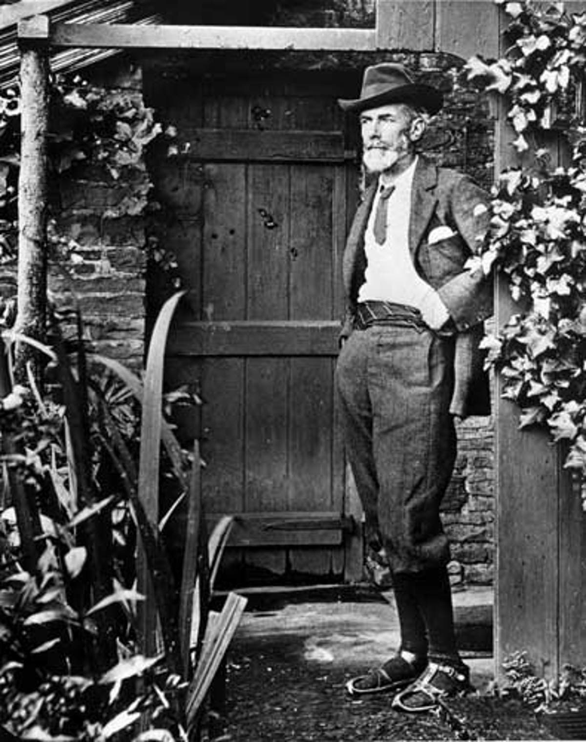 The lost Utopian: Why have so few of us heard of Victorian poet and ...