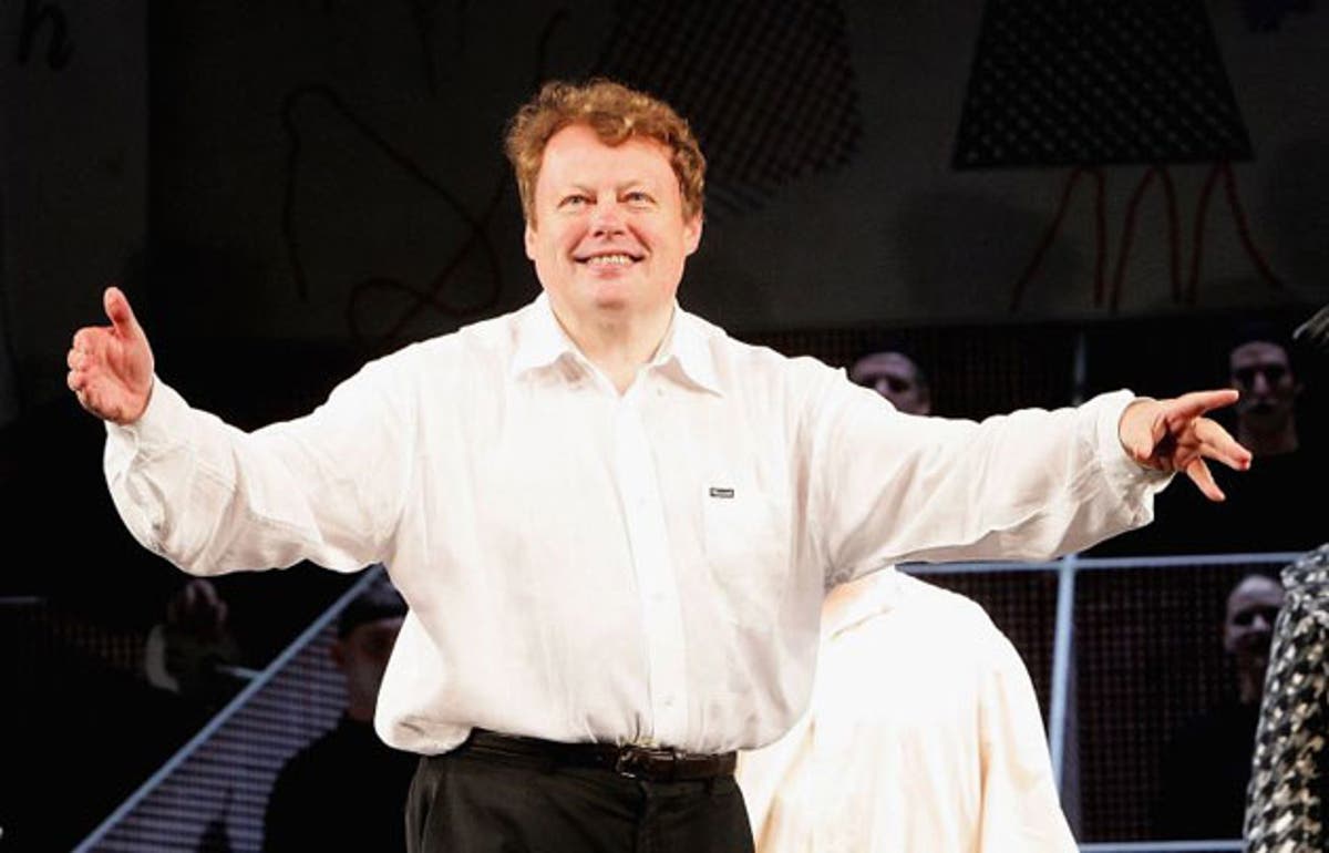 Richard Hickox: Conductor who left a prodigious recorded legacy of ...