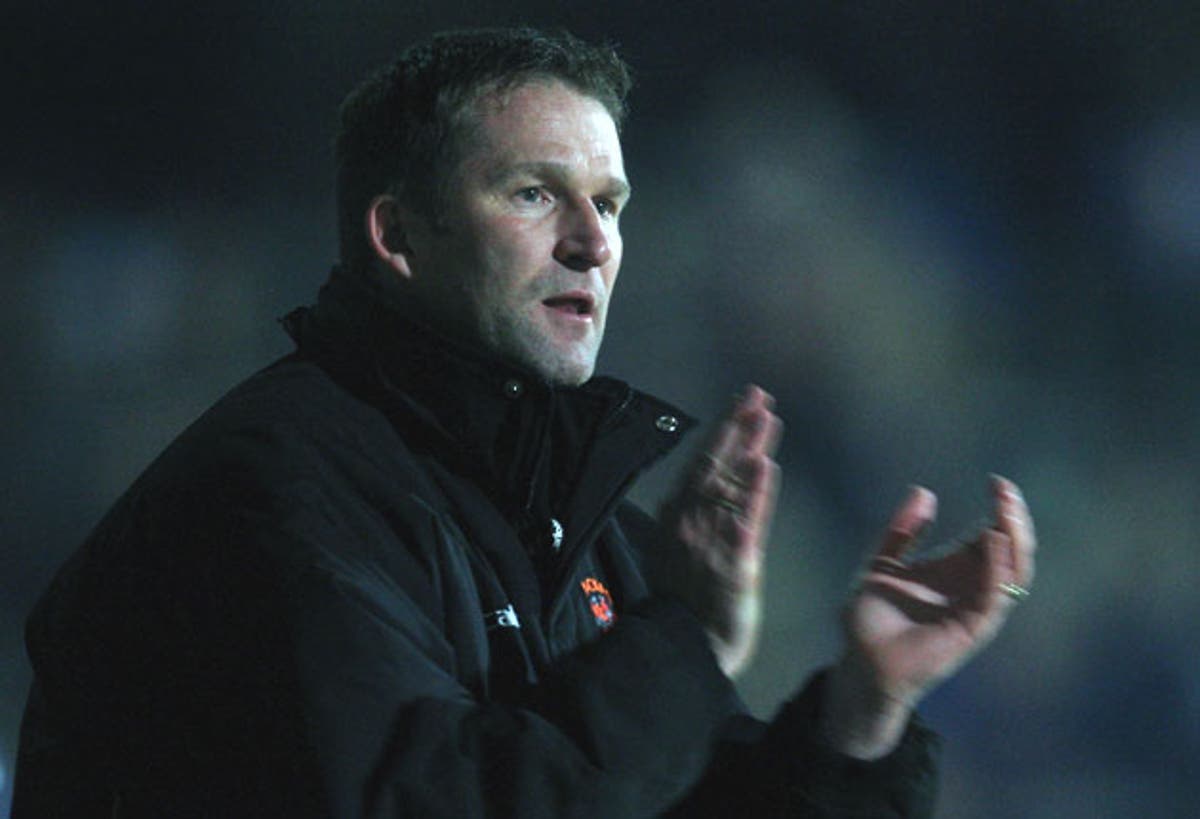 Blackpool may sue as Grayson goes to Leeds | The Independent | The ...