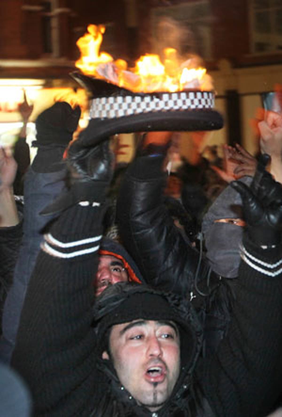 Hundreds in London Israeli embassy protests | The Independent | The ...