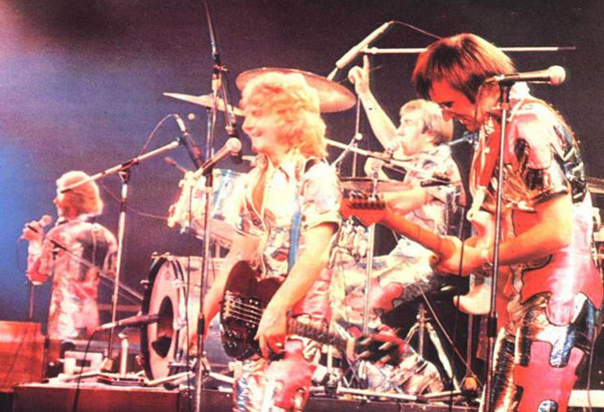 Clive Scott: Keyboard-player, singer and songwriter with the Seventies ...