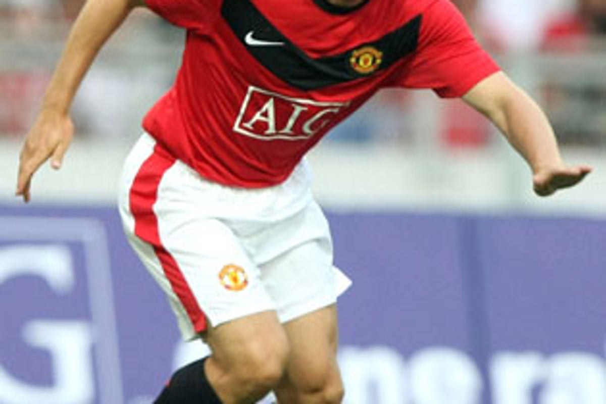 Ferguson happy as Manchester United return from Asia | The Independent ...