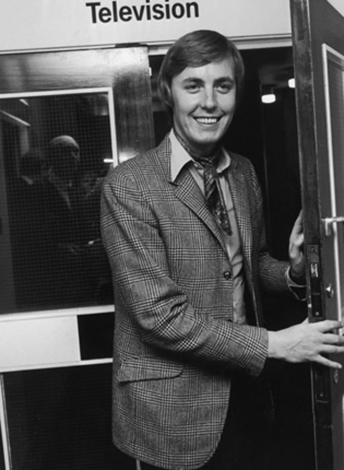 Simon Dee, the star of the 60s who fell to Earth, dies aged 74 | The ...