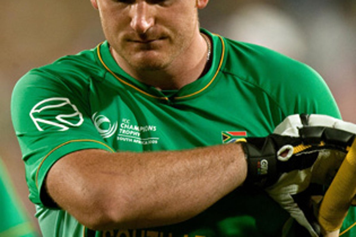 Strauss in the clear over decision to deny Smith runner | The ...