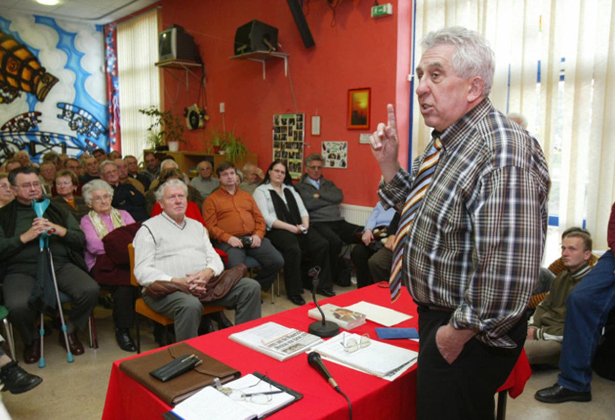 Last leader of East Germany mourns loss of the Wall | The Independent ...