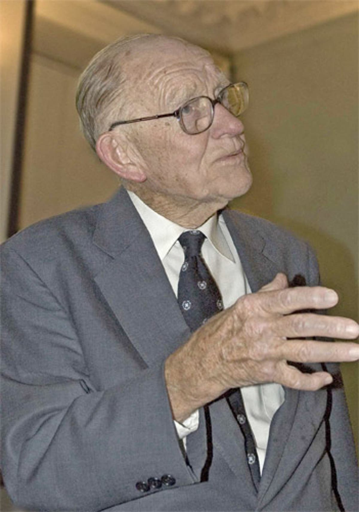 Sir John Crofton: Physician whose research revolutionised the treatment ...