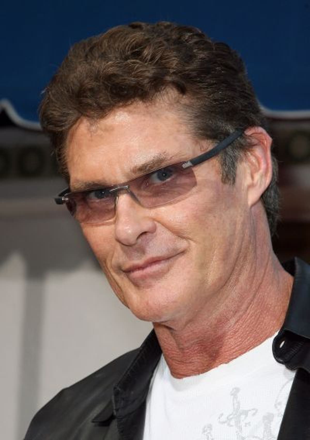 'The Hoff' back in Berlin for Wall anniversary MTV awards | The ...