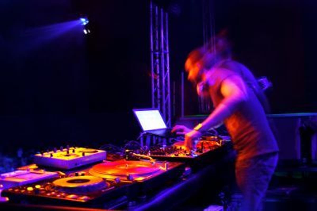 French trainee DJs put through their paces | The Independent | The ...