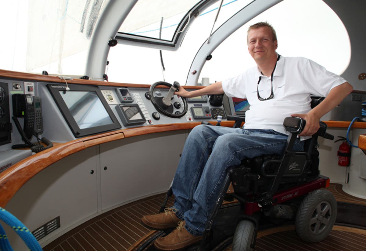 Great Briton on course for Atlantic solo voyage | The Independent | The ...