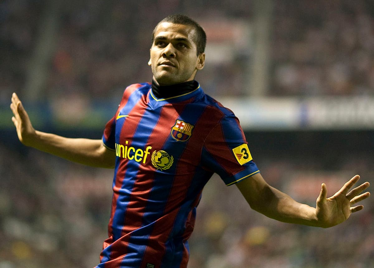 Alves rules out switch to Chelsea | The Independent | The Independent