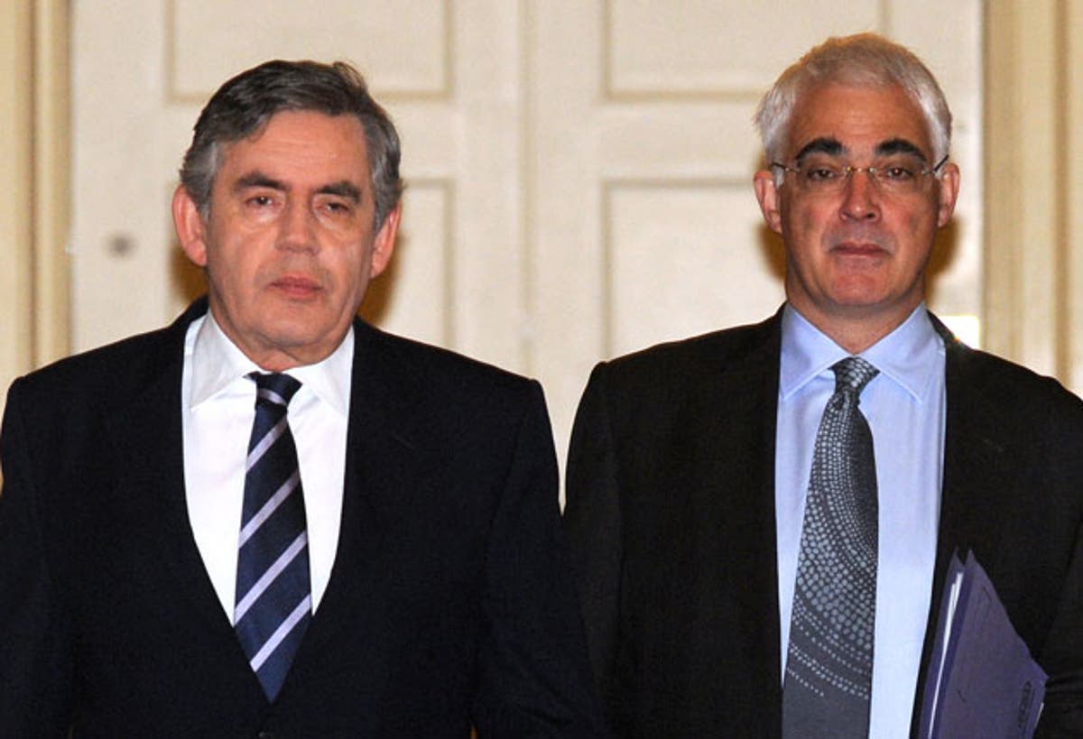 David Cameron taunts PM over 'war' with Darling | The Independent | The ...