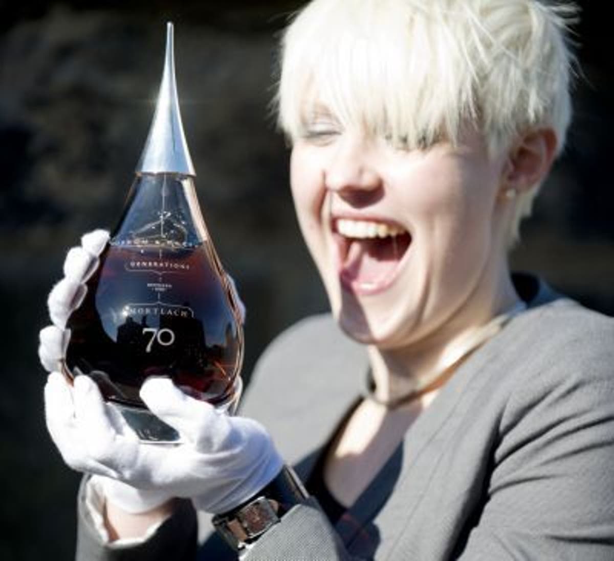 'World's oldest' whisky unveiled in Scotland | The Independent | The ...
