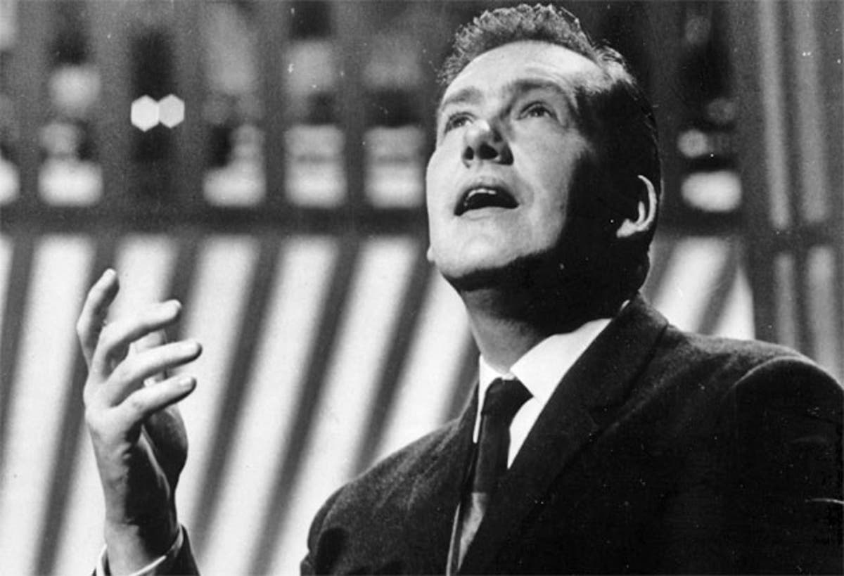 Kenneth McKellar: Popular Scottish lyric tenor who represented the UK ...