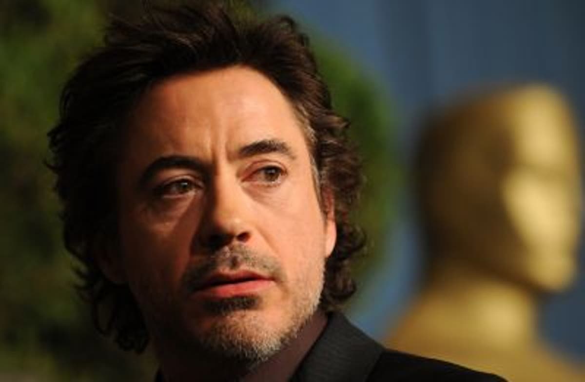 Film news recap: Dustin Hoffman directs, Robert Downey Jr. in space ...