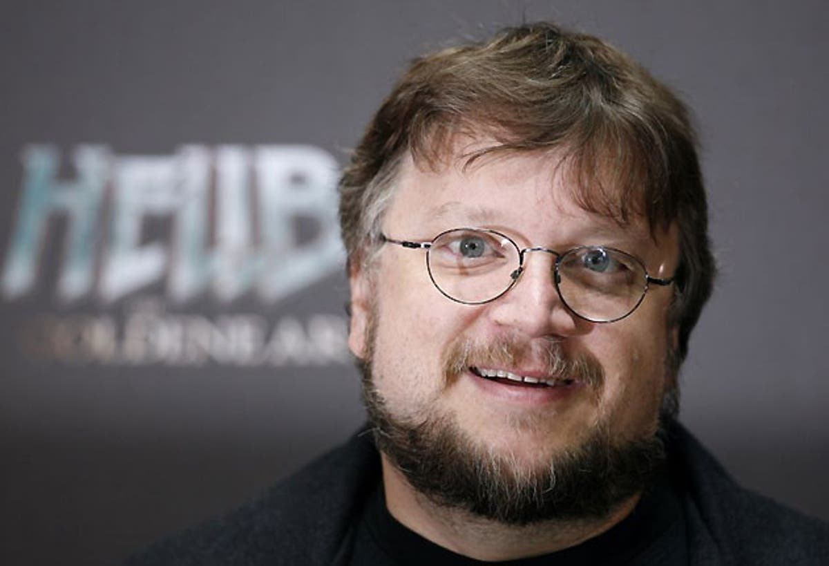 'Hobbit' movie in jeopardy as director Guillermo Del Toro quits | The ...