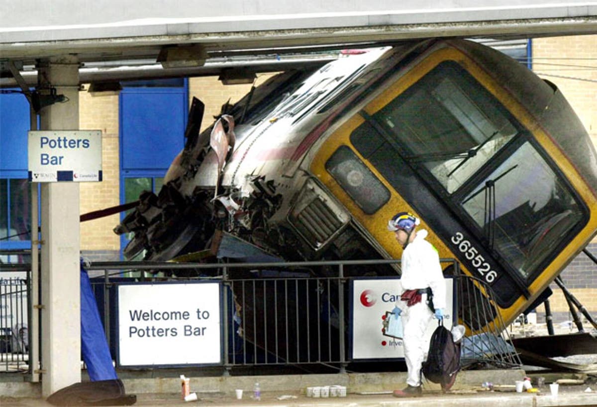 Warnings about Potters Bar line 'were ignored' | The Independent | The ...
