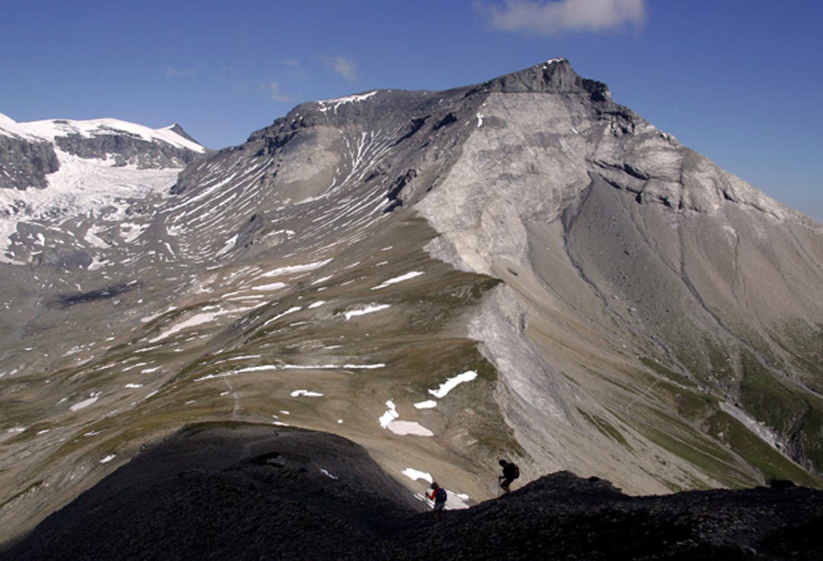 Under the Microscope: What will the Earth's tectonic plates do next ...