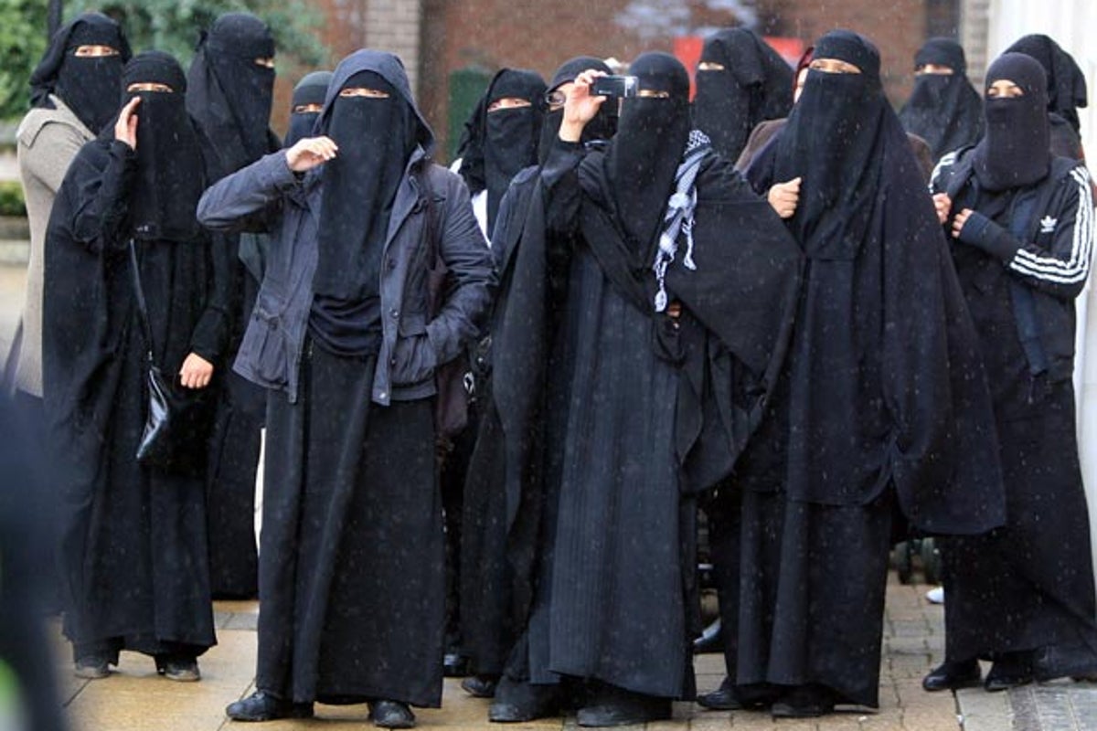 Australian parliament to create a separate 'burqa box' in parliament in ...