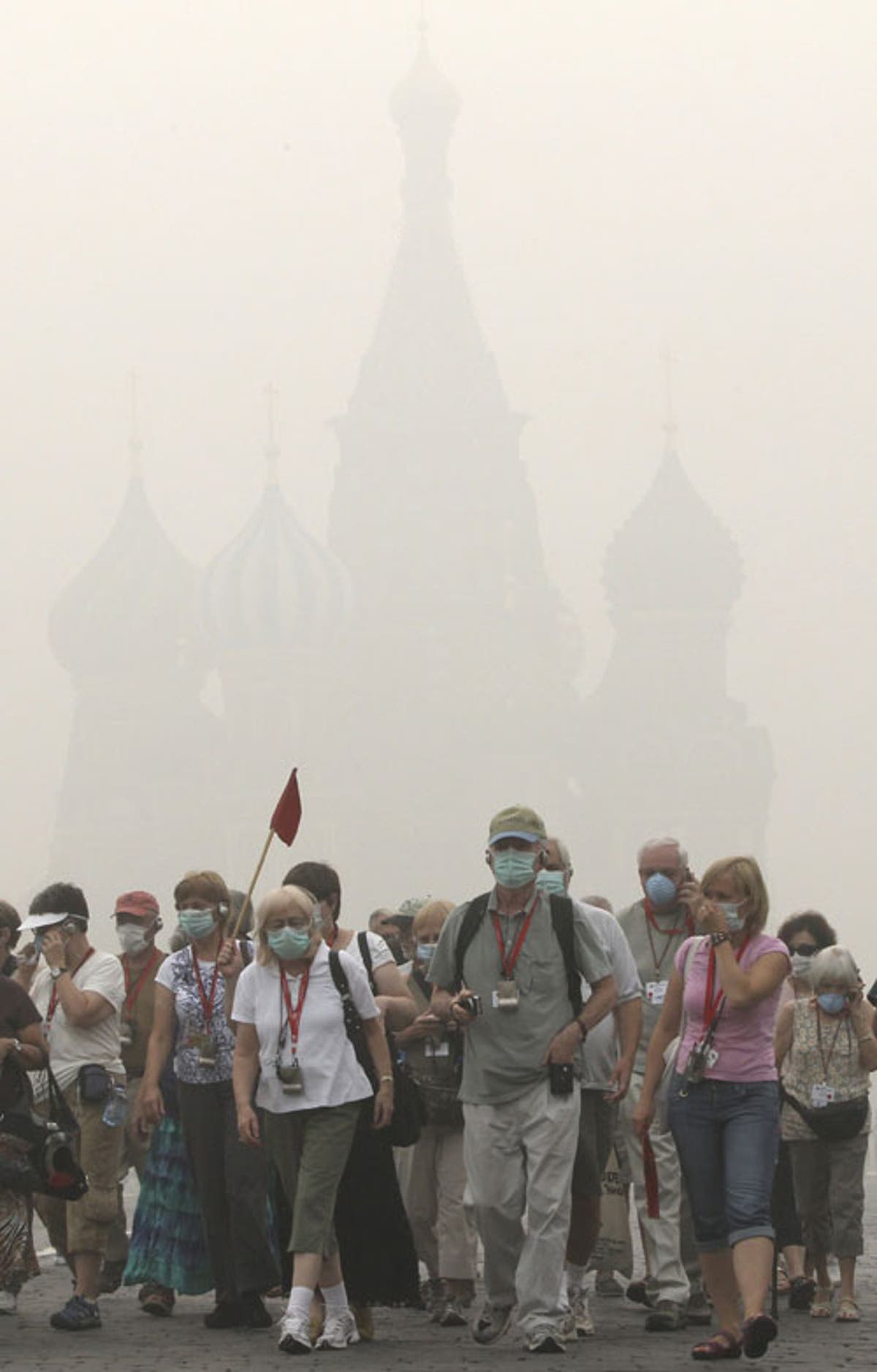 Pollution reaches new high as smog smothers Moscow | The Independent ...