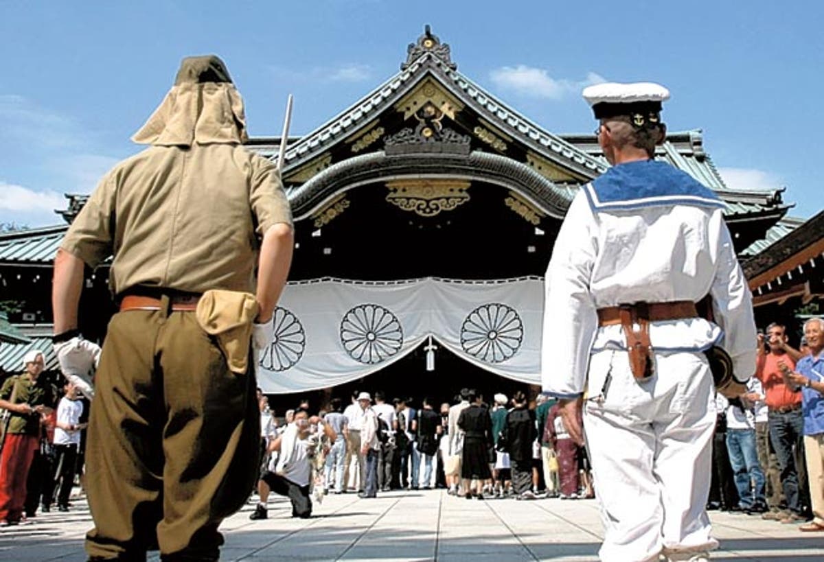 Far right pays tribute to Japan's 'war heroes' | The Independent | The ...