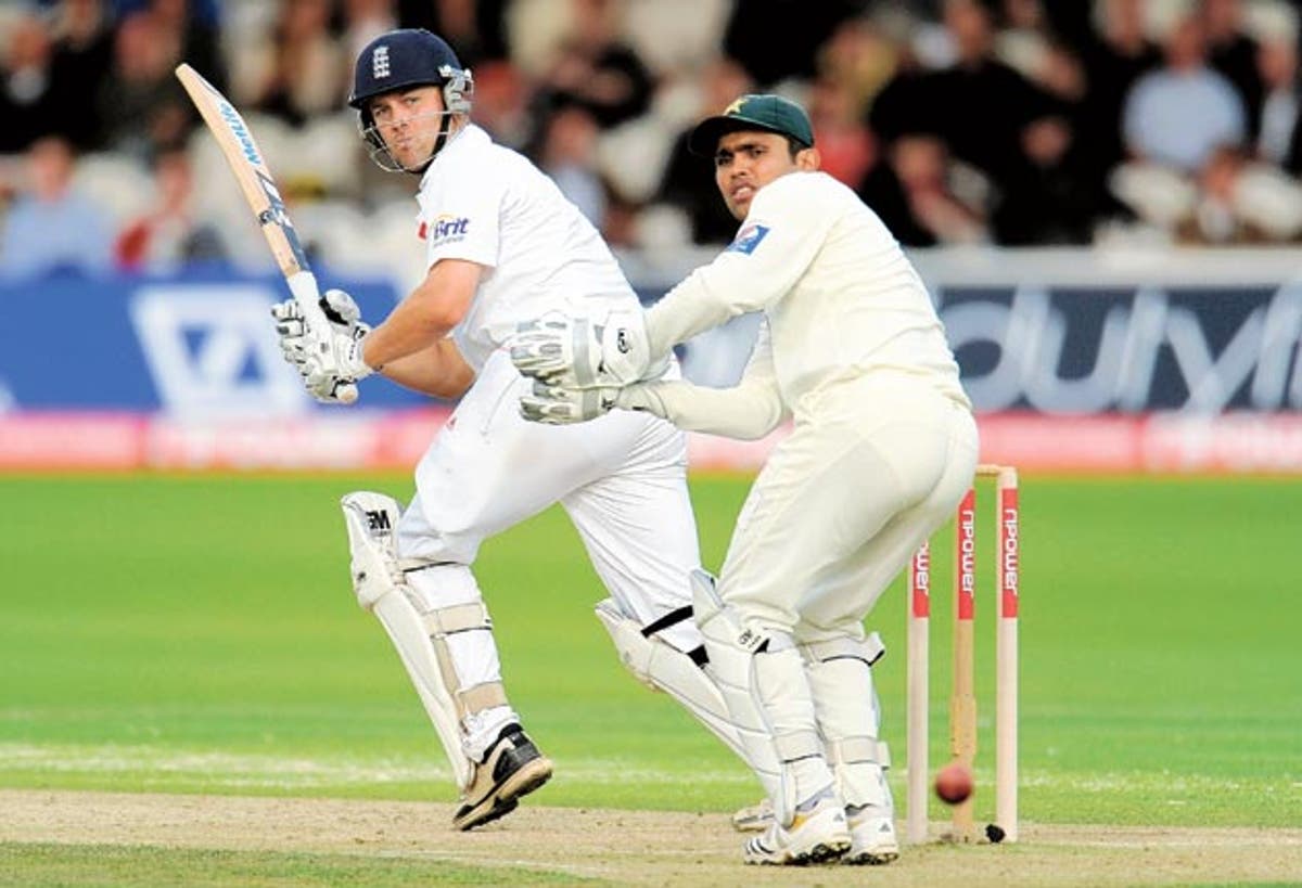 Trott produces innings for the ages to leave Pakistan reeling | The ...