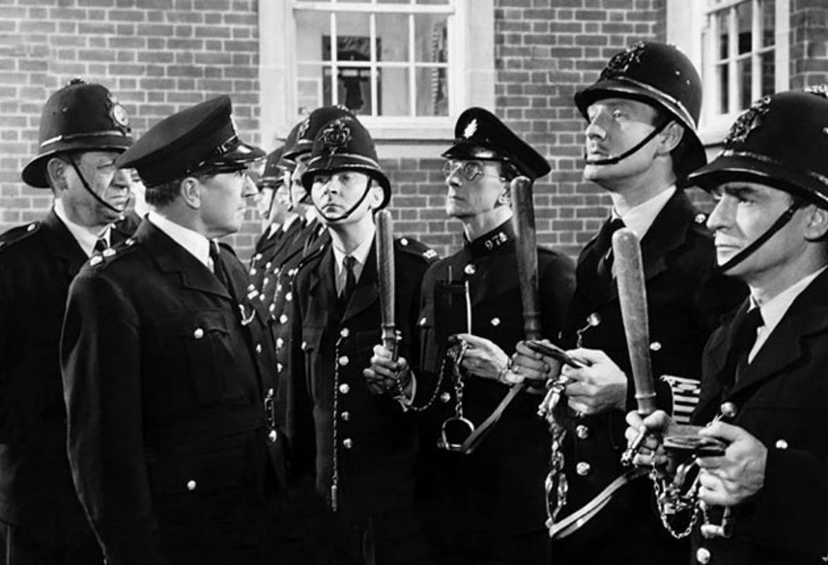 Alan Hume: Cinematographer who switched between James Bond and the ...