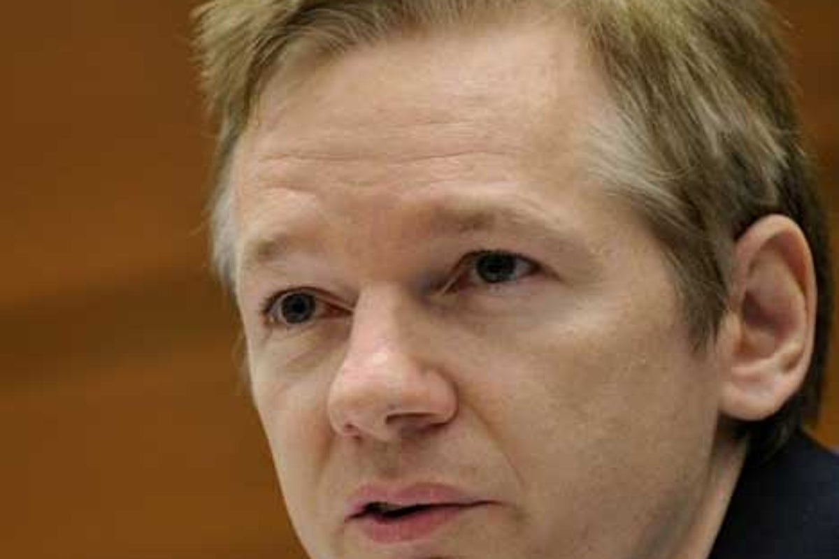 Net closes on Assange: arrest by British police expected in days | The ...