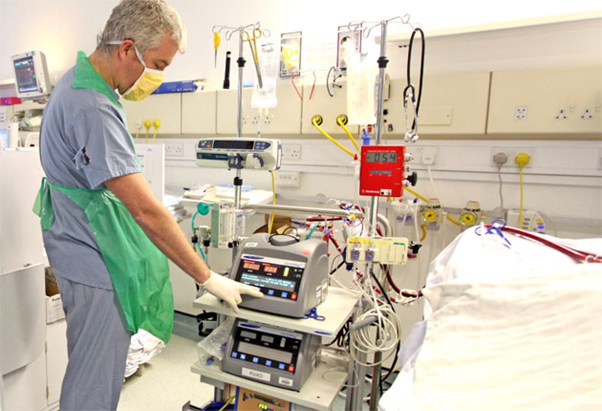 Record number in intensive care with swine flu | The Independent | The ...