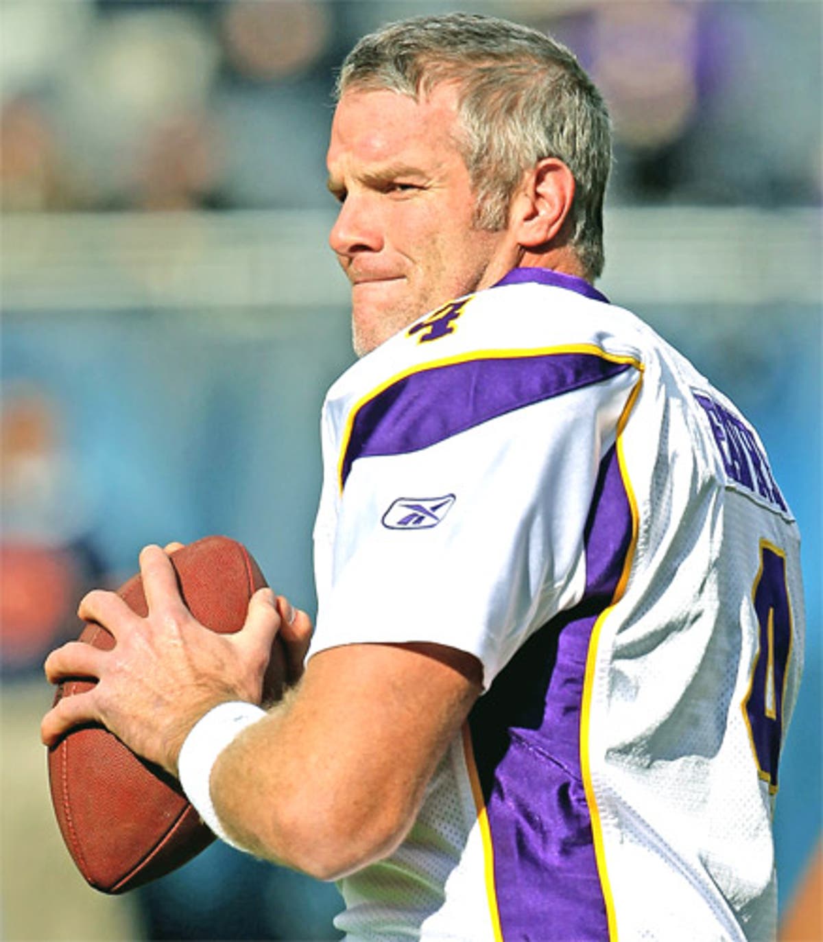 American Football: Favre slips off stage as his legacy takes a hit ...
