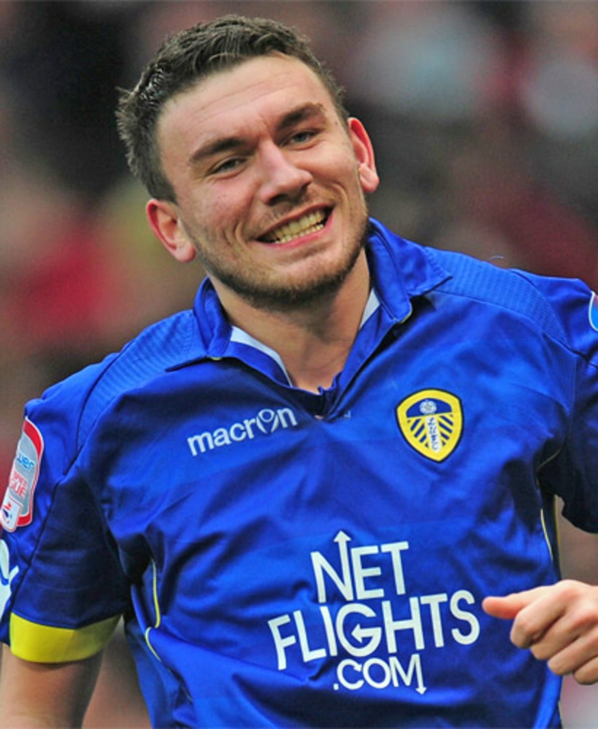 Norwich increase offer for Leeds captain Robert Snodgrass | The ...