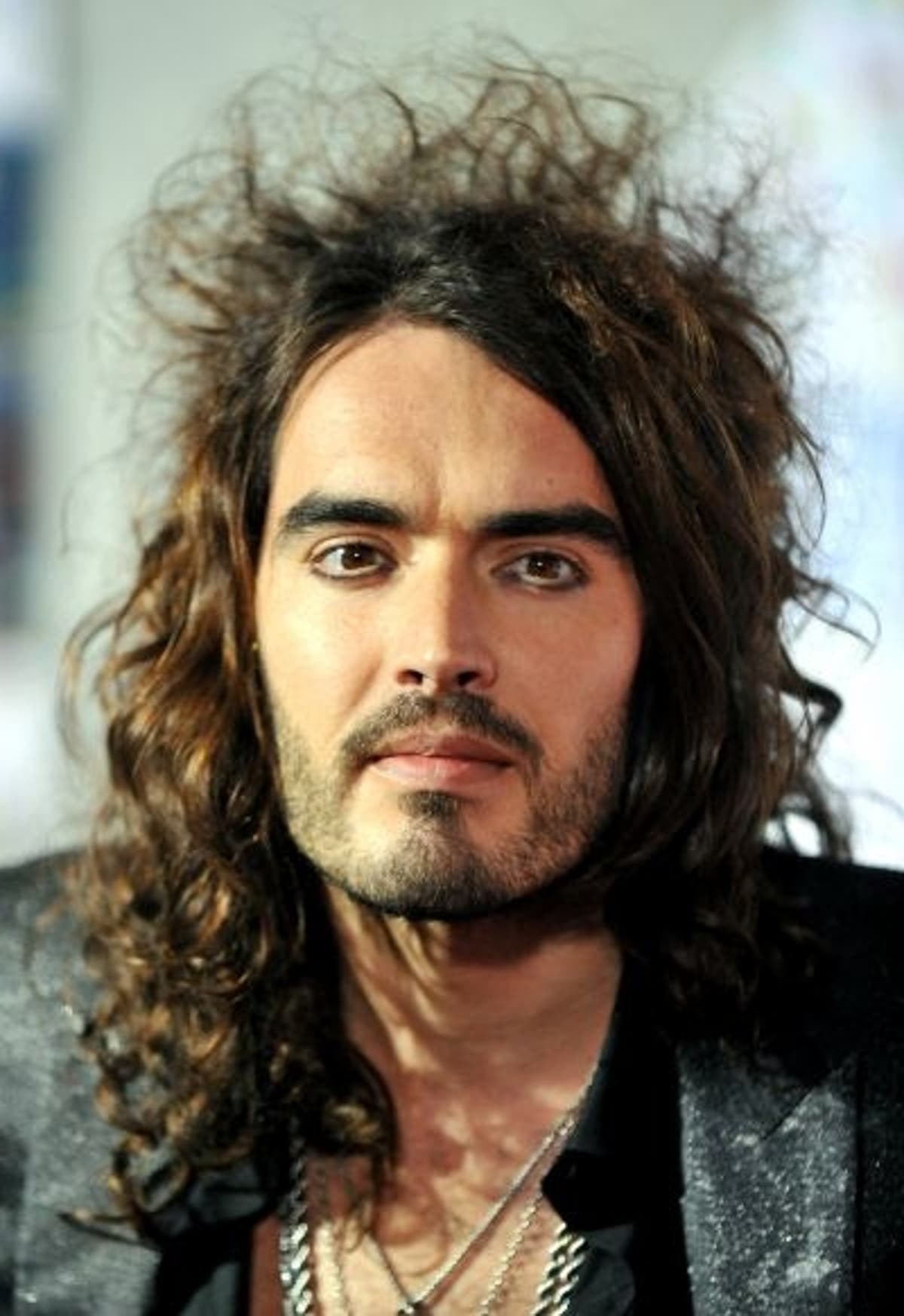Film trailer: Russell Brand in 'Arthur' update | The Independent | The ...