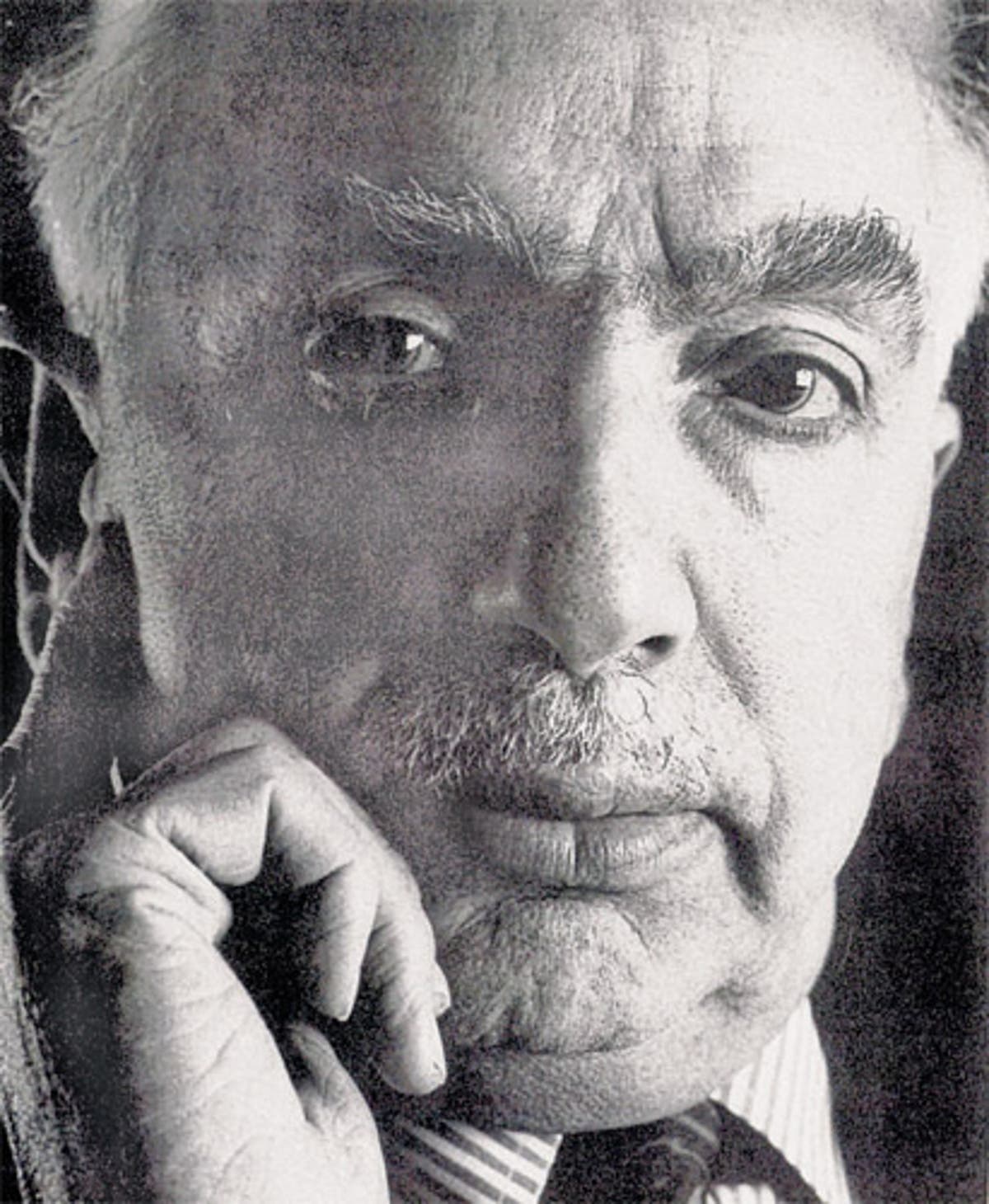 Sir Peter Carey: Leading civil servant and businessman | The ...