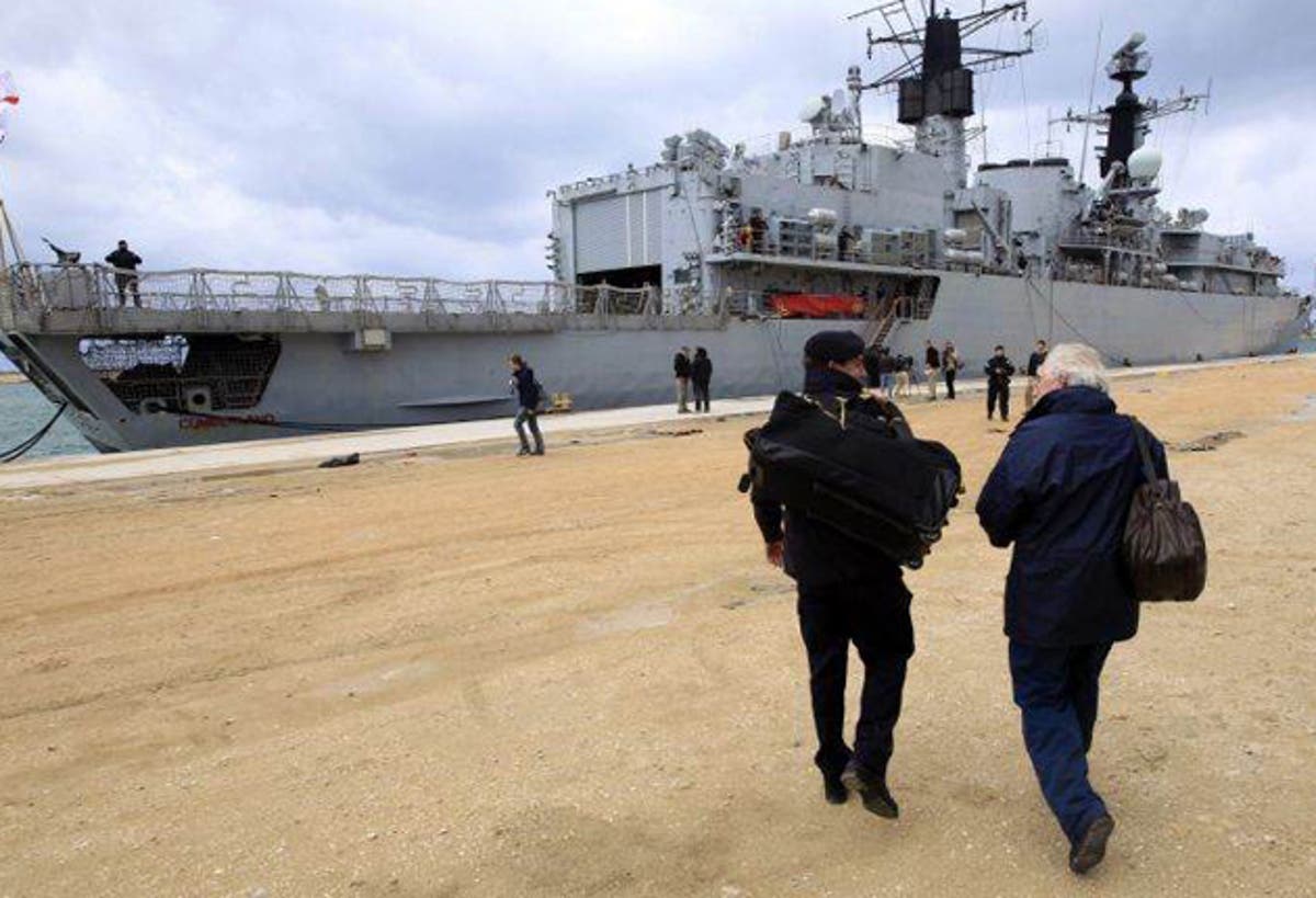 Libya escapees tell of looting in the oilfields | The Independent | The ...