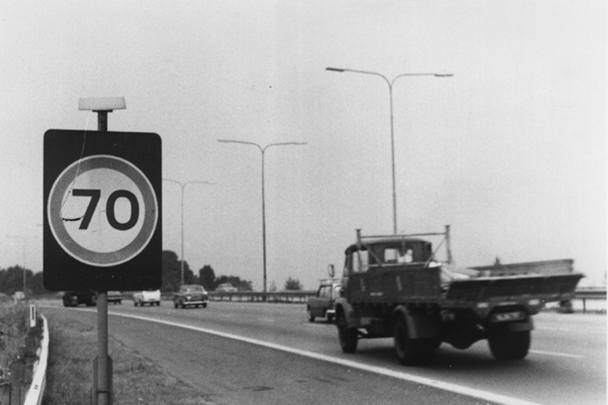 Move to raise motorway limit to 80mph 'will boost economy' | The ...