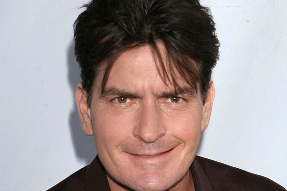 Charlie Sheen's sleeping arrangements explained | The Independent | The ...