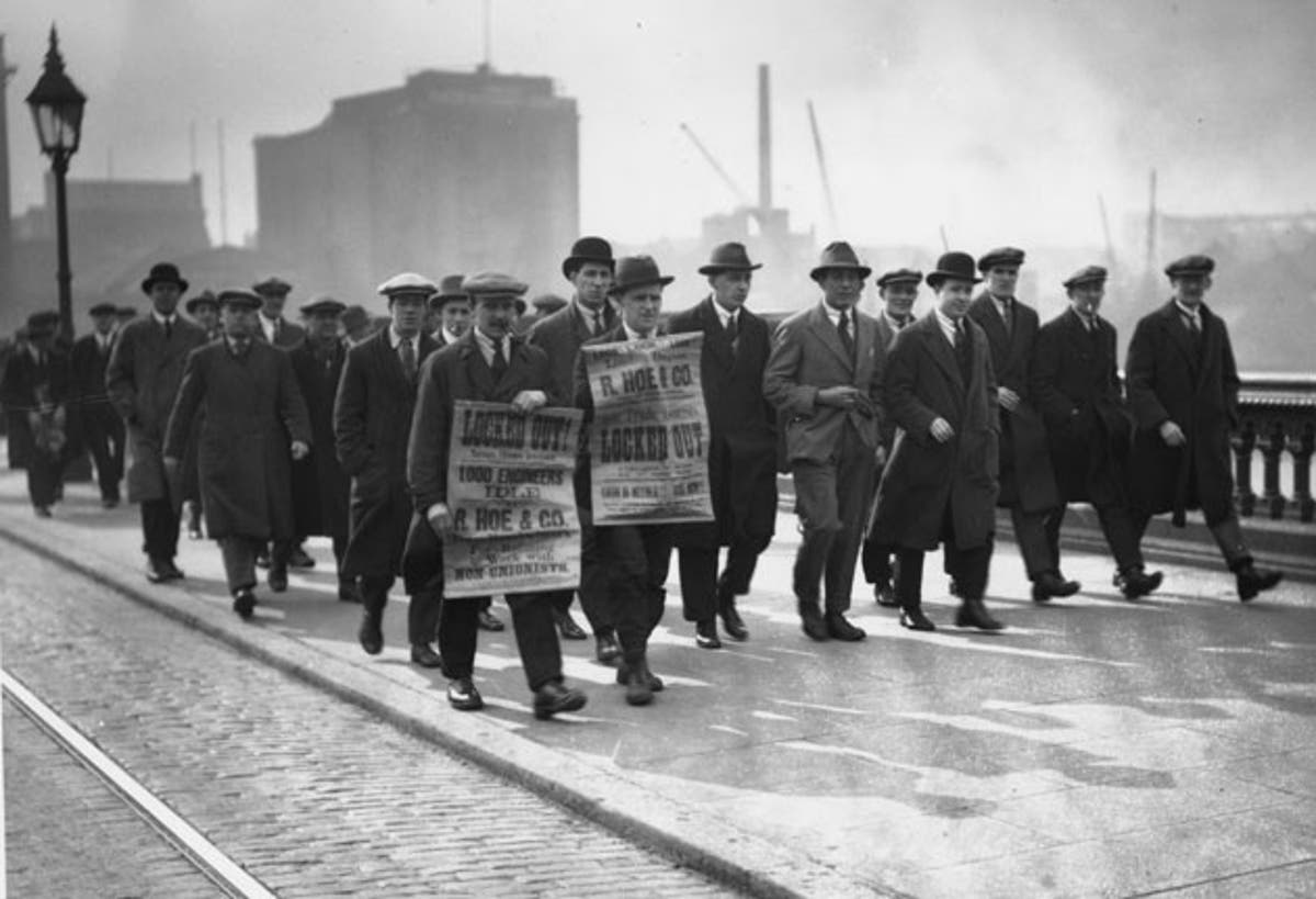 A Day That Shook The World: Start of UK general strike | The ...