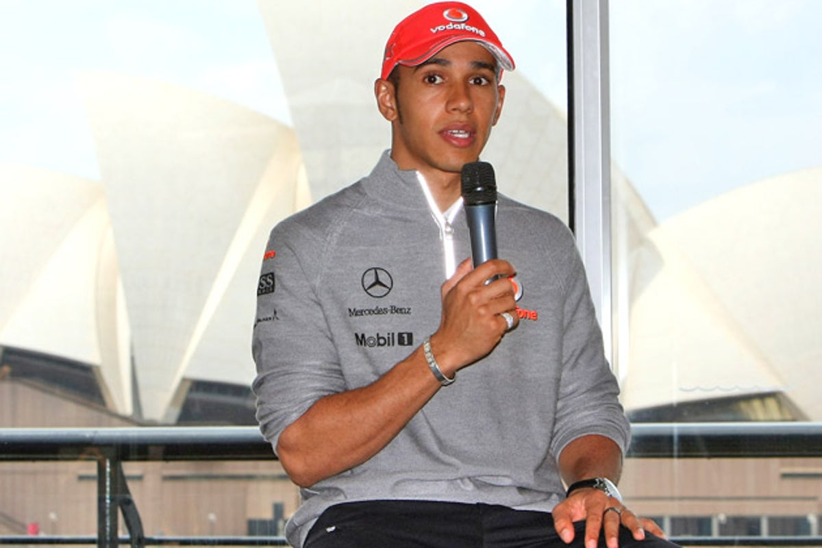 Mark Webber hits back after Lewis Hamilton's 'drinks company' jibe ...