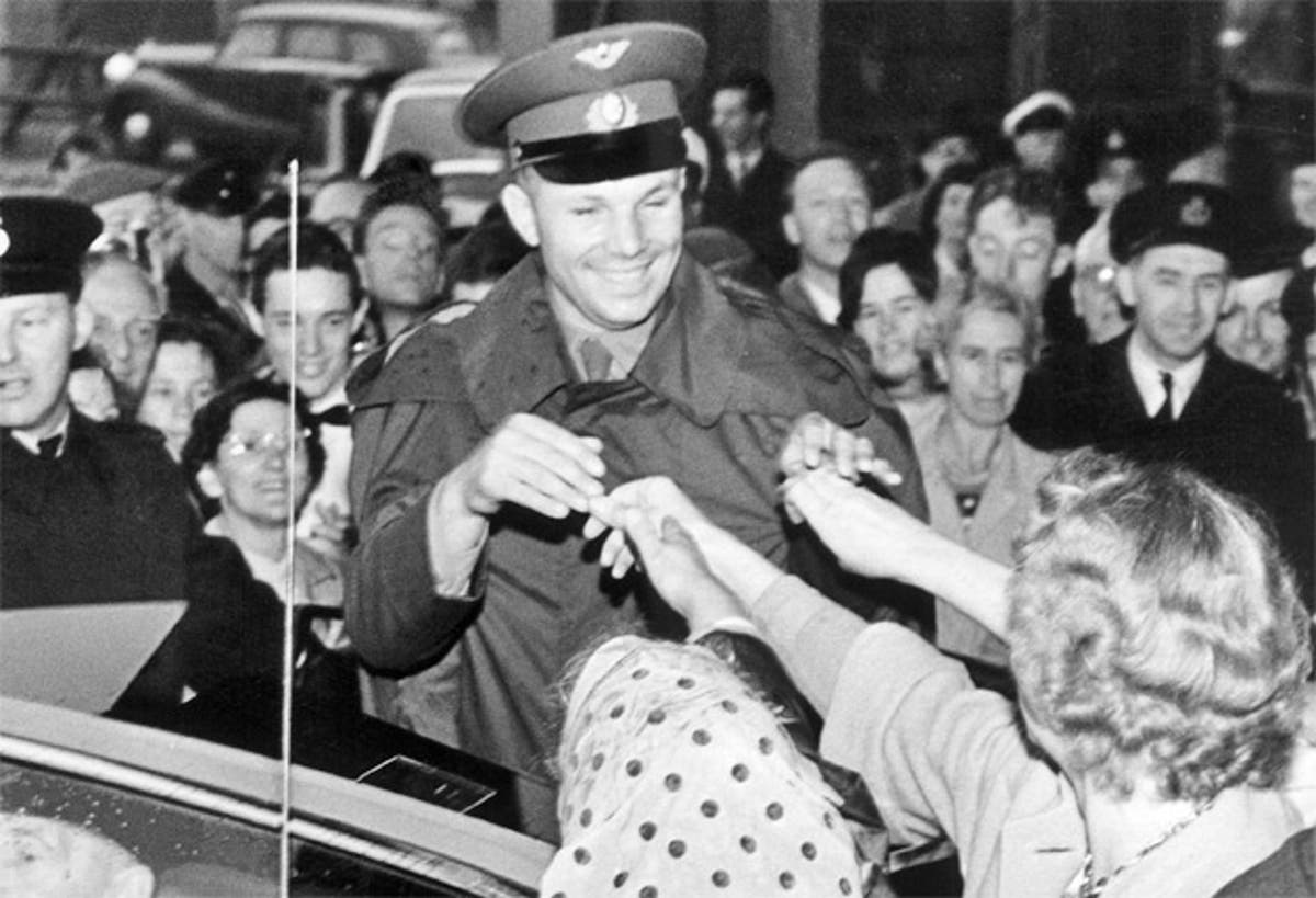 Statue of first man in space gets lift-off in London, 50 years late ...