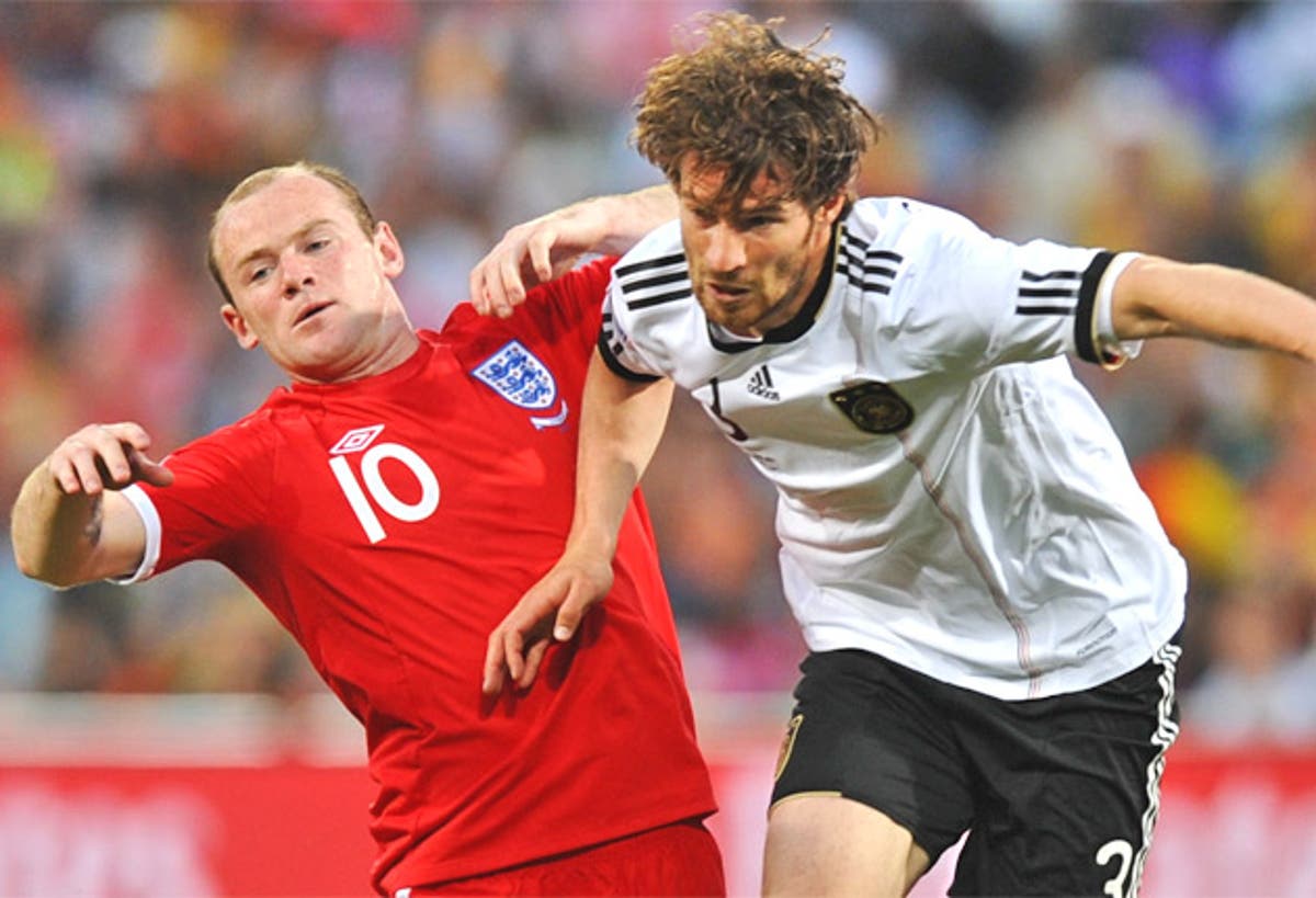 Capello finally admits 4-4-2 belongs in dark days and that 4-3-3 is ...