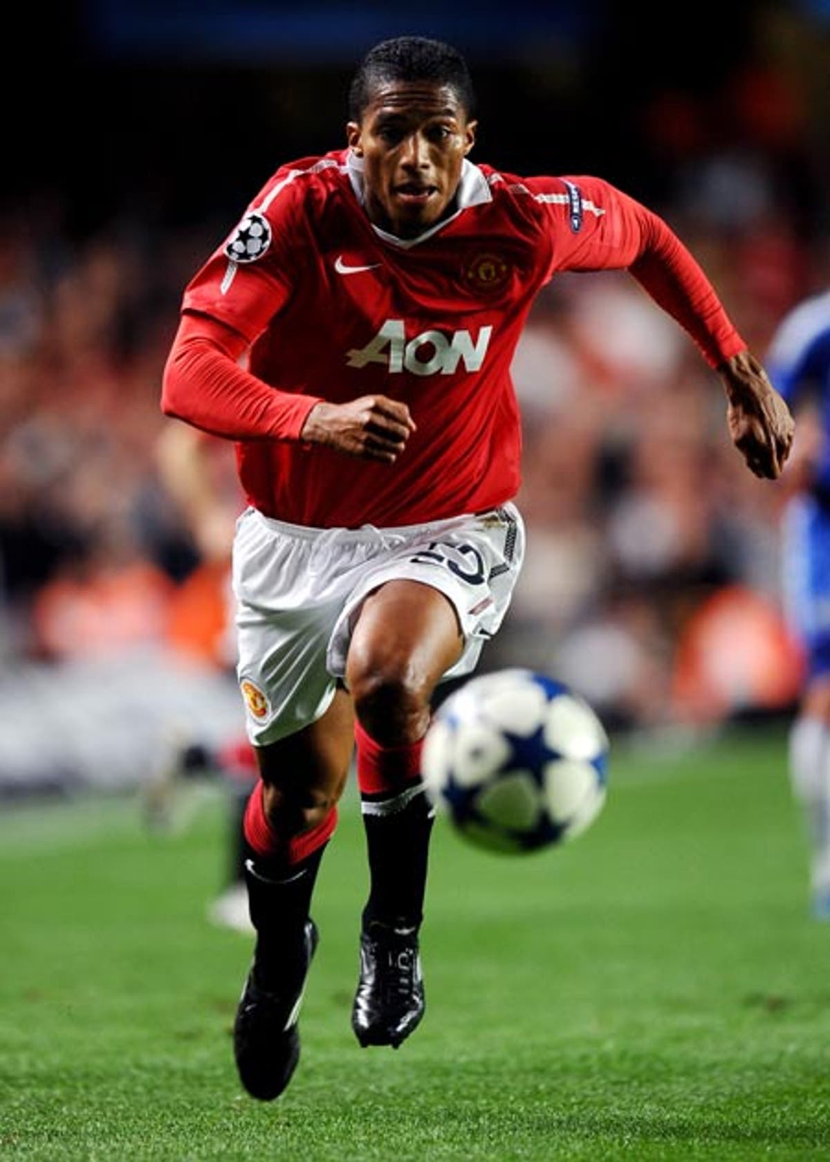 Alex Ferguson highlights importance of Antonio Valencia return | The ...