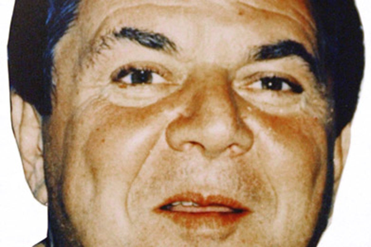 Mafia boss breaks vow of silence to point the finger at alleged killer ...