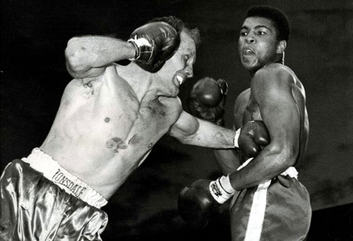 Henry Cooper, boxing great, dies aged 76 | The Independent | The ...