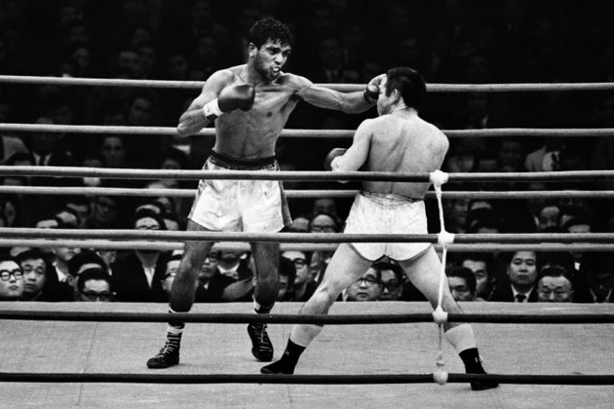 Lionel Rose: Boxer whose world title victory helped bring white and ...